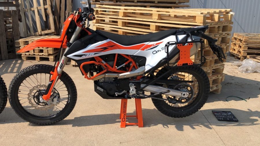 KTM 690 Enduro R – Pannier Racks