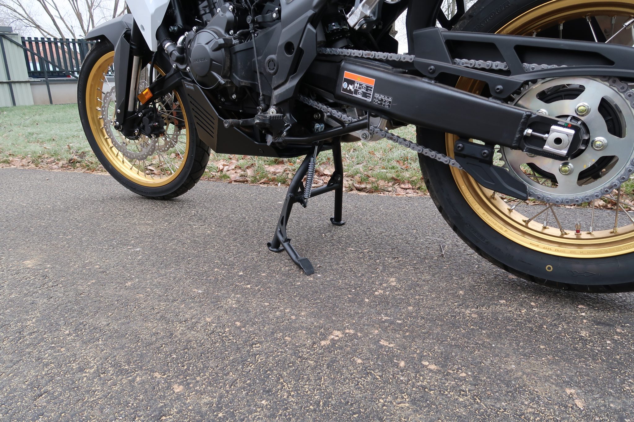 Honda XL750 Transalp – Center Stand